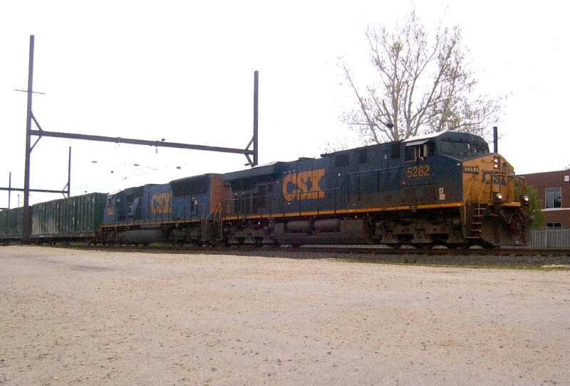 CSX Q703 trash train